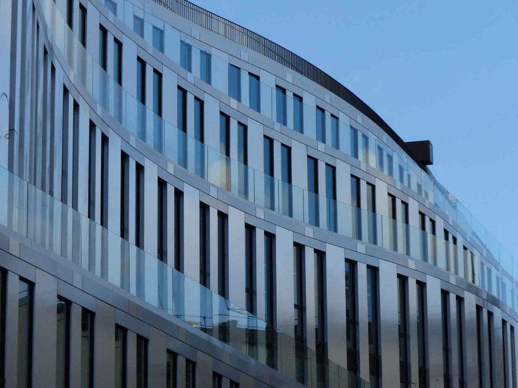 Glass railing on profile | My Laminated Glass