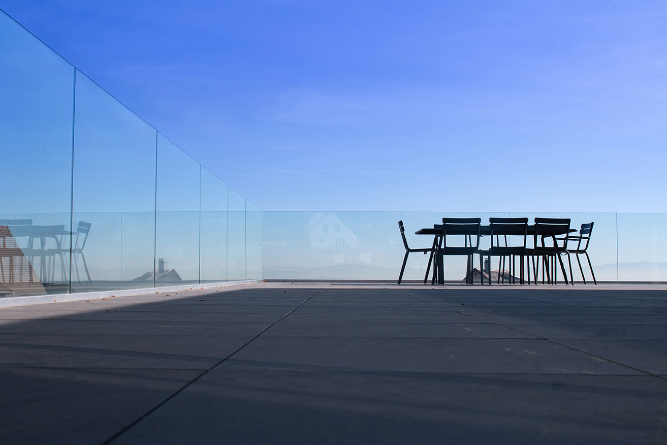 Glass railing on profile: a complete and performant range | My ...